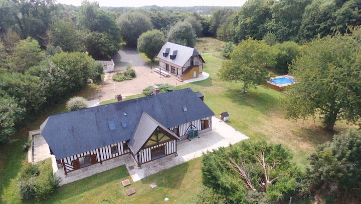 Gîte 18/22 Pers. + Piscine + Cabane Perchée - Eure