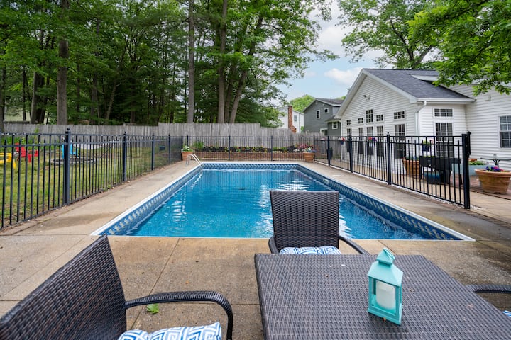 House W/pool & Hot Tub Near Spac & Min To Track&dt - Saratoga Springs, NY