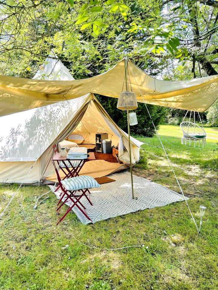 Tipi Merle Op Kleine Boerderijcamping - Lot