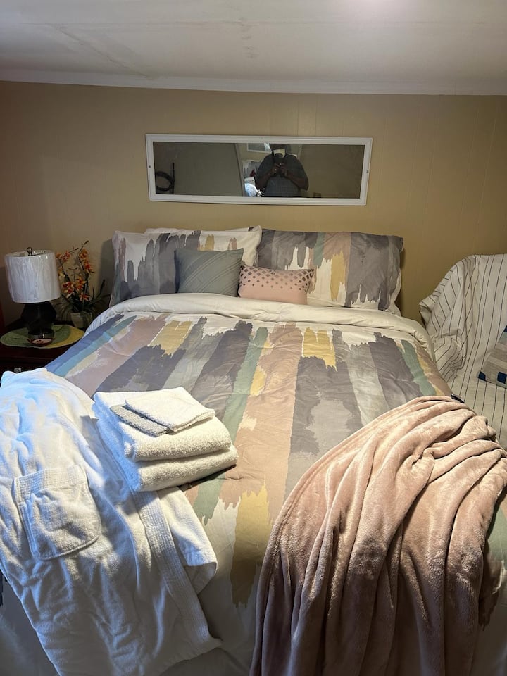 Lodge Cozy & Comfortable In The Heart🧡 Of History - Montgomery, AL