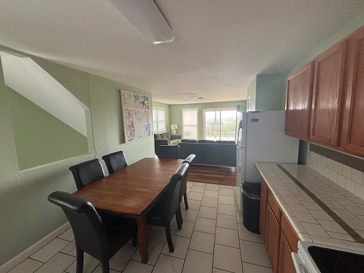 Oceanfront, 3 Story Duplex With Multiple Balconies - Avon, NC