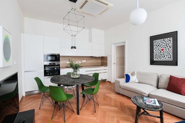 Rhodonite Apartment - Brno