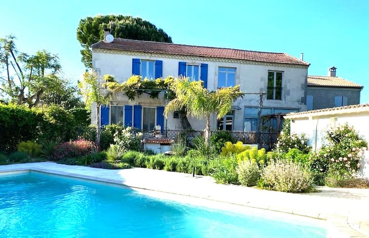 Grand Mas Avec Piscine Entre Avignon Et Arles - Beaucaire