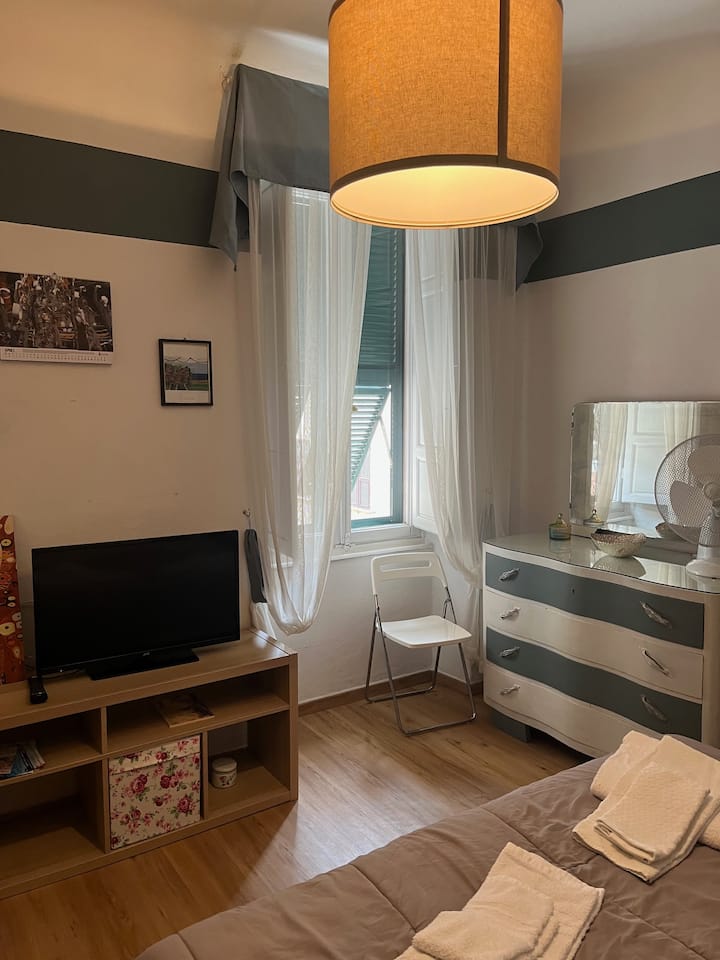 Knight's House, Casa Del Cavaliere 011015-lt-1506 - La Spezia