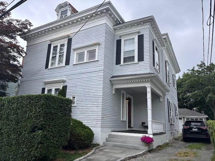 Beautiful Victorian Walking Distance To Town M3 - ニューポート, RI