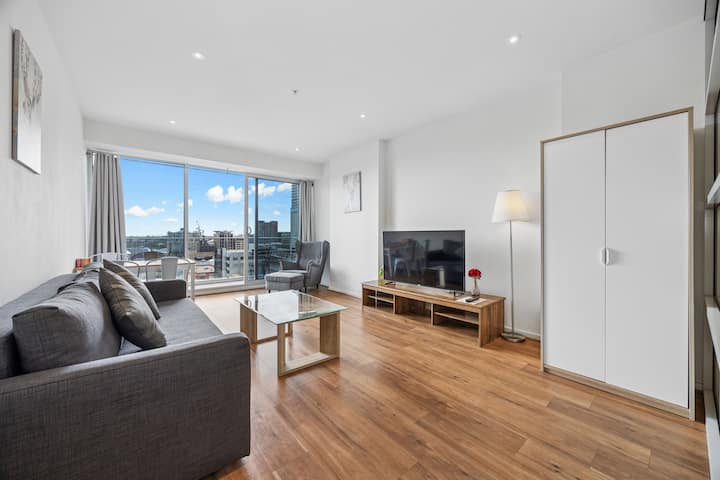 Cbd Square View 1-bedroom Apt With Free Parking #2 - Flinders University at Victoria Square