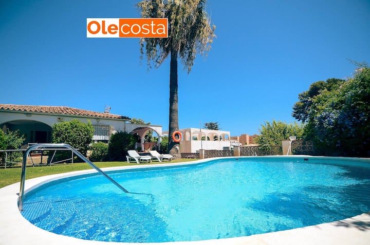 Villa Con Piscina Privada En Solymar - Benalmádena - Torremolinos