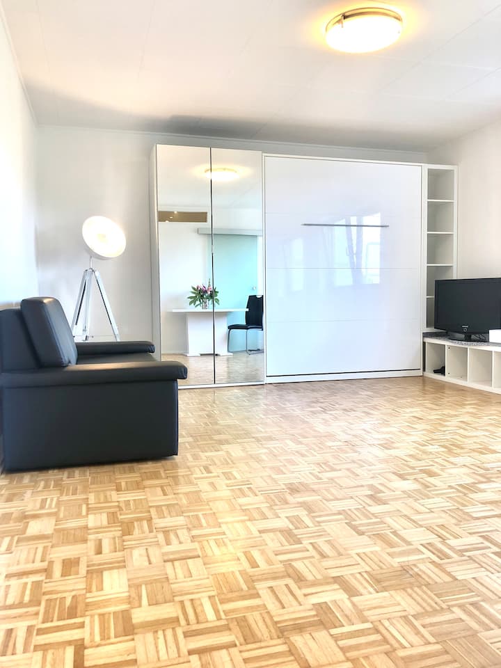 Möblierte Wohnung Mit Super Verkehrsanbindung - Dinslaken