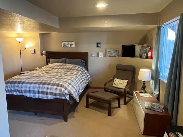 Charming Studio Guesthouse -  Near Boulder - Longmont, CO