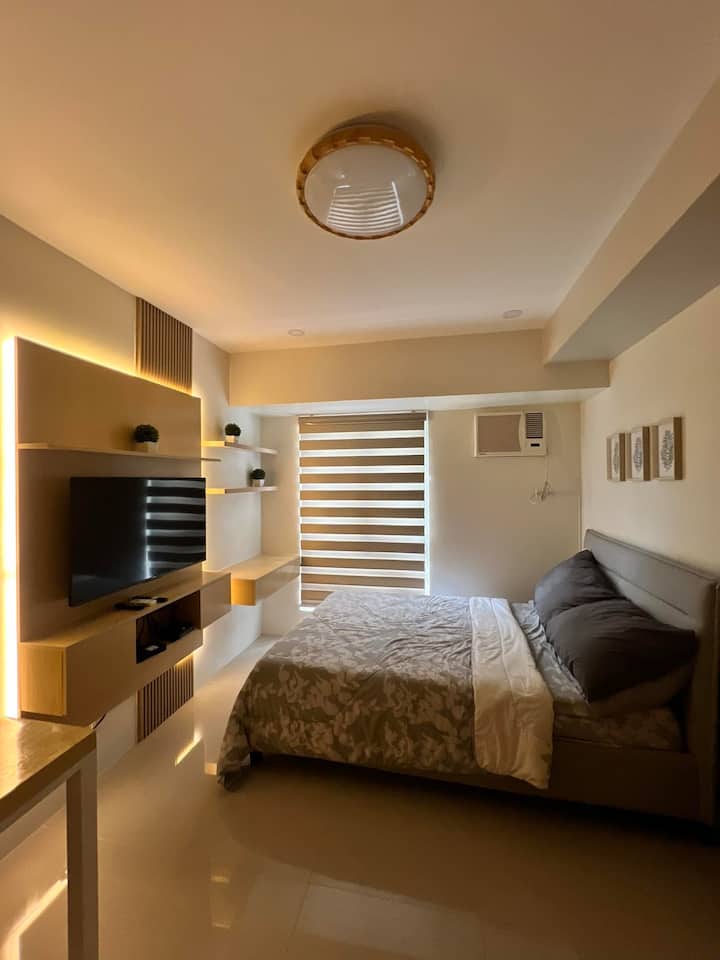 Modern Coastal Designed Unit For An Escape. - Cebu City