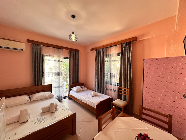 Alyvia Guesthouse Peaceful Studio W/garden View #3 - Ksamil