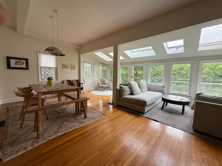 Lake House Retreat - Rhinebeck, NY