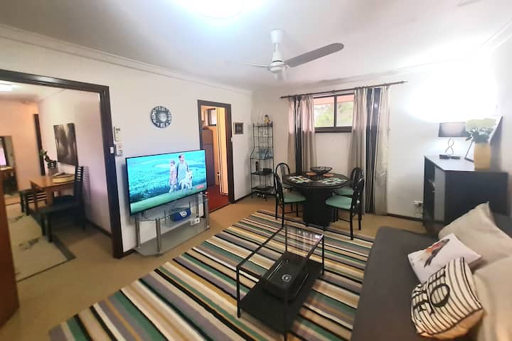 Quaint & Peaceful Guest House Pool+recreation - Perth