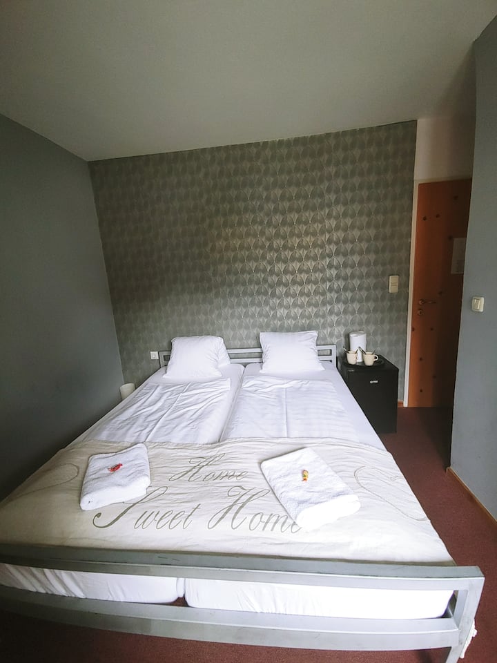 Double Room With Balcony For 2 People - Hallstatt