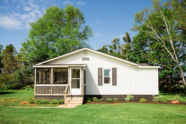 Maclean Cottage At The Birches - Prince Edward Island