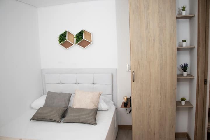 Nouveau Studio De Luxe - Boulevard 70 - Medellín, Colombia