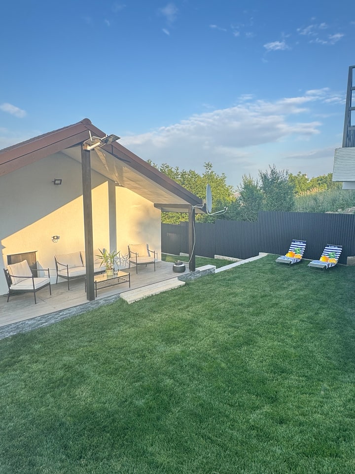 Excello Private Villa & Garden - Cluj-Napoca