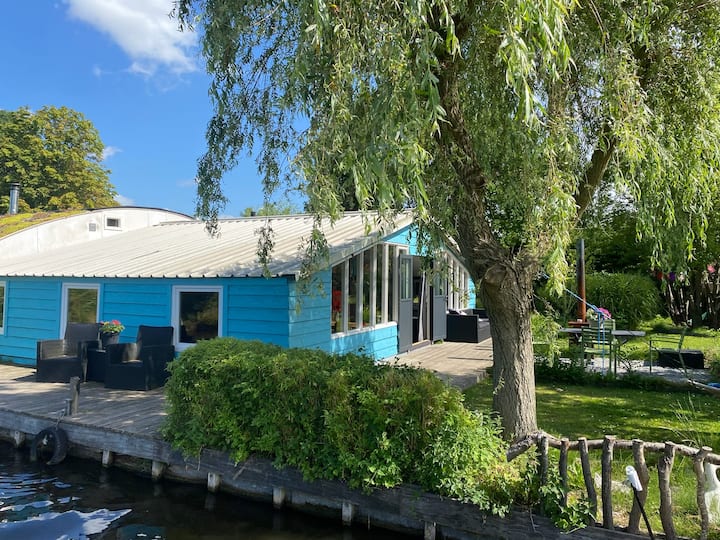 Beautiful House On An Island Near Amsterdam - Amsterdam