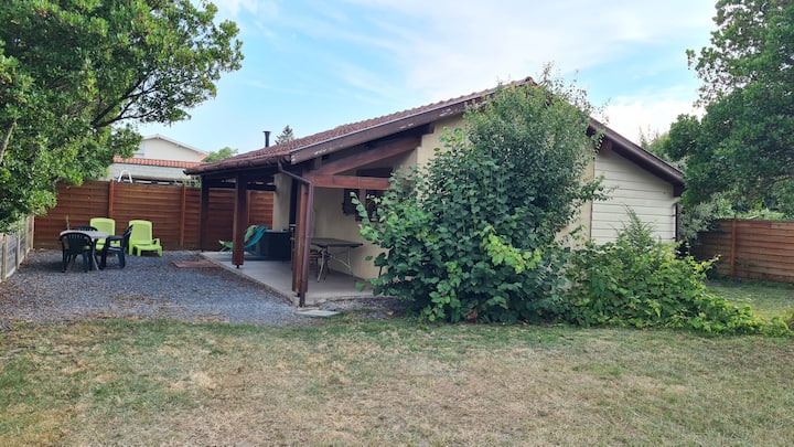 Petite Maison Au Calme Avec Terrasse Et Jardin - Parentis-en-Born