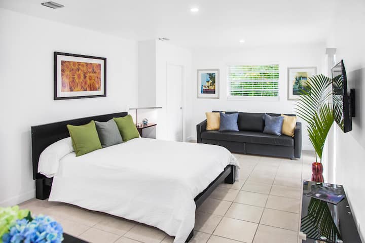 Miami Designer Studio # 3 - Miami, FL