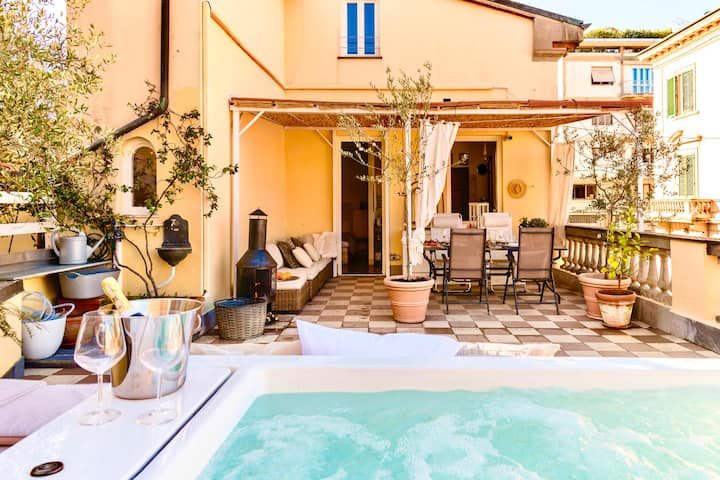 La Terrazza Degli Ulivi A Lucca - Lucca