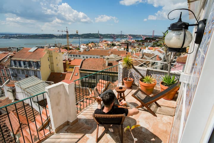 Olympo Shared Apt With Oceanview Room C - Lisboa