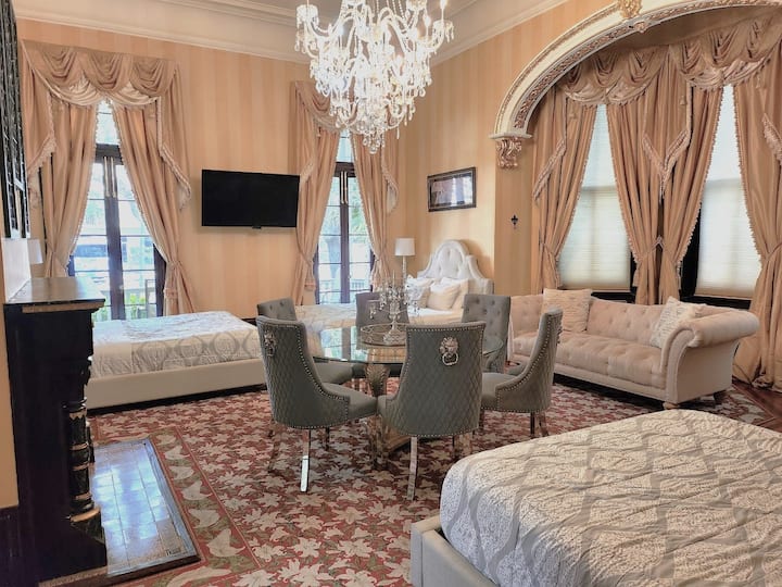 Amazing Parlor Unit/st Charles Parades/streetcar - Boomtown Casino & Hotel New Orleans
