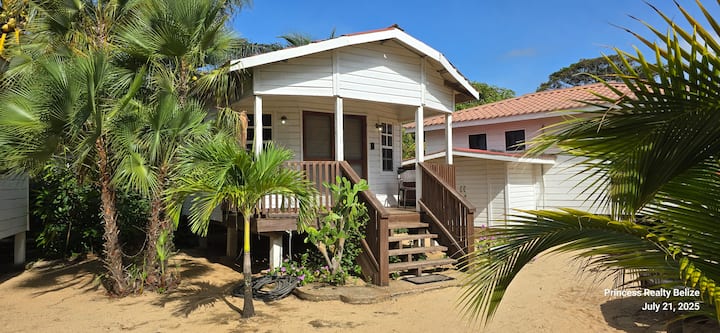 Tiny Home Cabana Near The Sea - Periwinkle Cabana - Belize