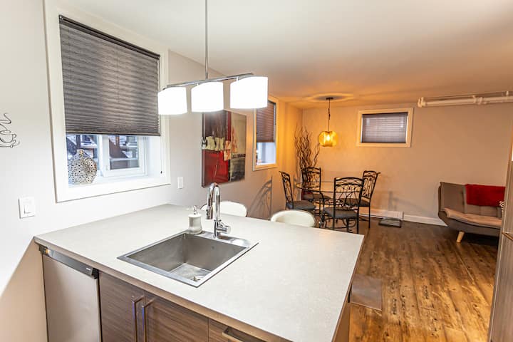 Loft & Grand Parking Inclus - Quartier De Prestige - Québec City