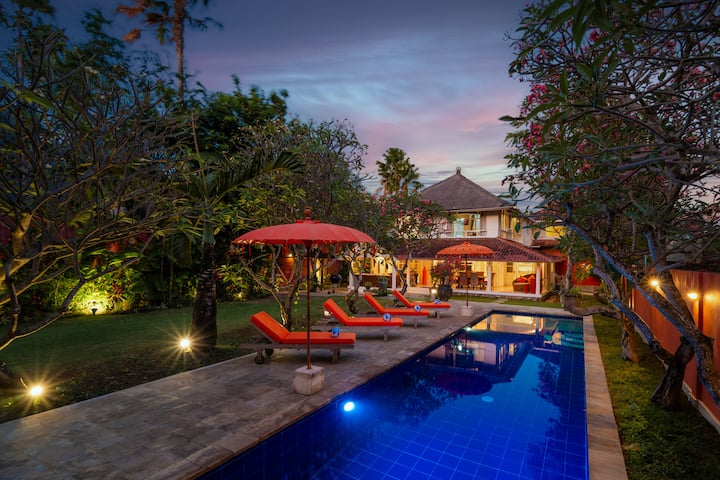 Seminyak Villa Kubuku 4 Bedrooms - Kuta