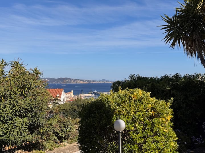 Studio En Rdc De Villa, Vue Mer - Cassis