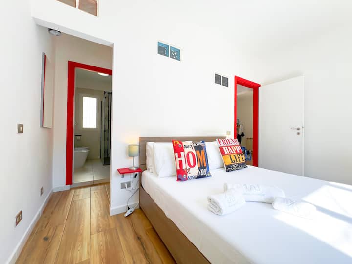 Penthouse In The Heart Of Monti +Metro & Colosseum - Monti