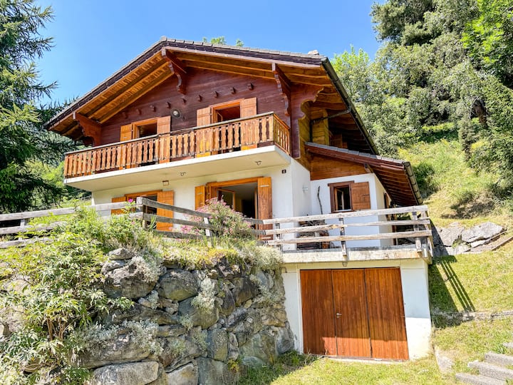 Chalet La Madelon: Idéal Pour Les Grandes Familles - Canton du Valais