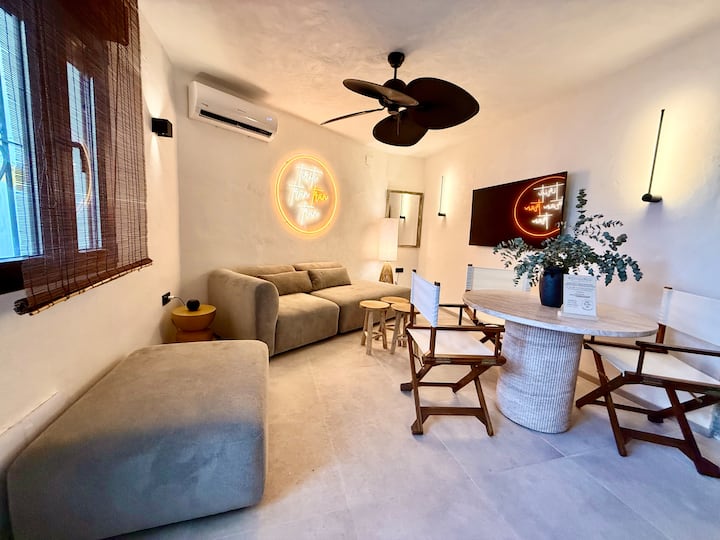 ¡Reformado Abr25!tirititrán Boutique Pie De Playa - Zahara de los Atunes