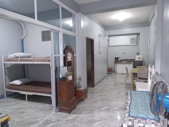 Estro's Place (Dove Unit) - San Fernando
