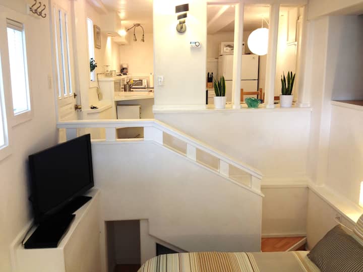 Cozy Bernal Heights Studio->top Location!<- - San Francisco, CA