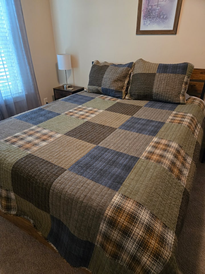 One Bedroom And Separate Bath Just For You! - Bozeman, MT