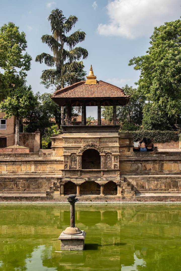 Kwalkhu 2 Bdr Traditional Rooftop Duplex In Patan - Kathmandu