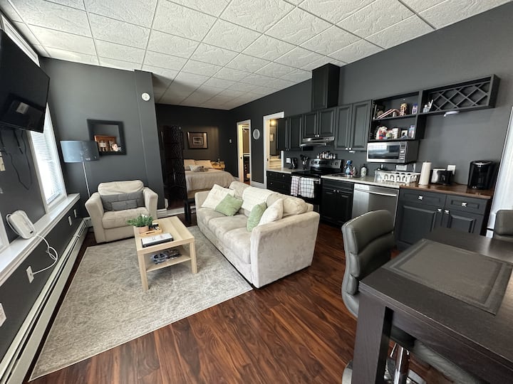 Private Studio Across From Dalhousie - Halifax