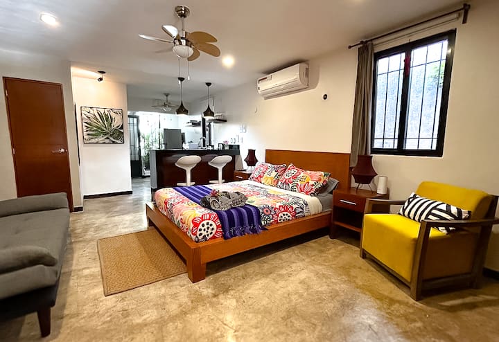 Tulipanes Studio/apt Luxury @ "La Plancha" Park - Mérida