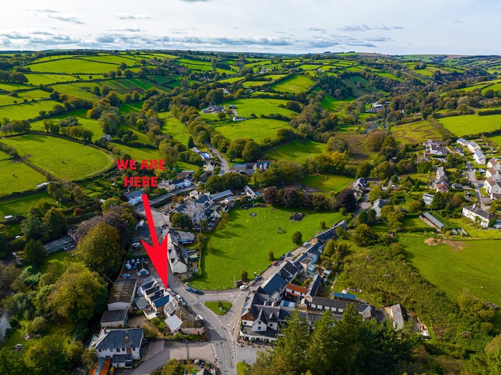 Quaint Cottage In Exmoor - Sleeps 4 & Pet Friendly - Exmoor