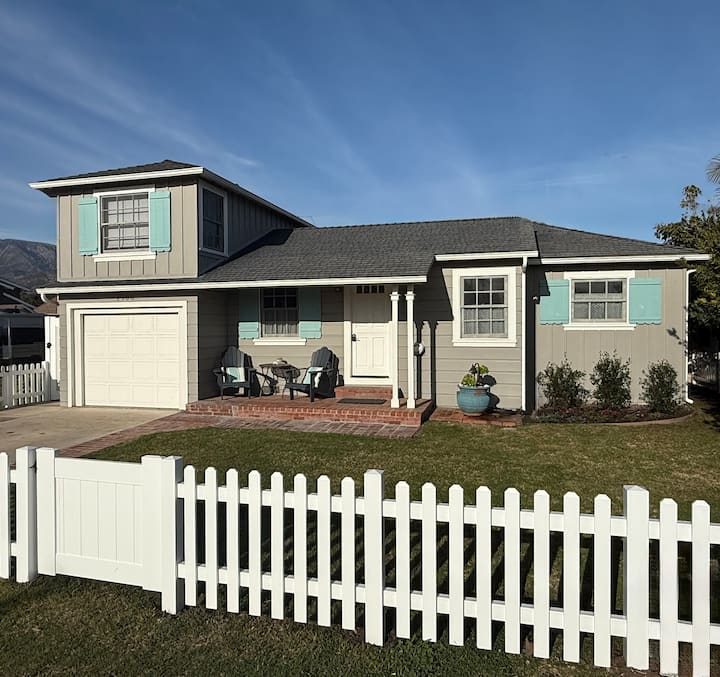 The Carpinteria Beach House ~ 5* Perfect Location - Carpinteria, CA