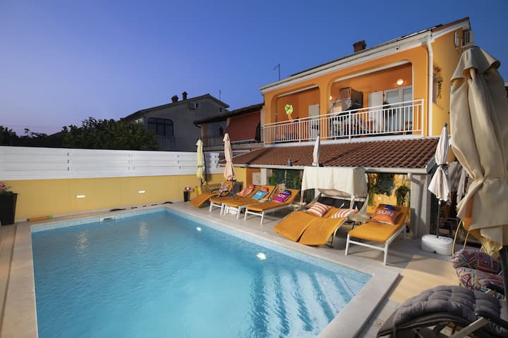 Holiday House Venus With Private Pool - Banjole