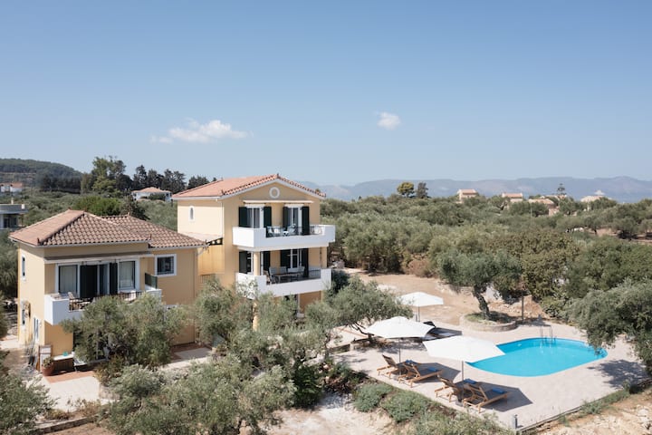 Akrotiri Sea View Maisonette - 자퀸토스