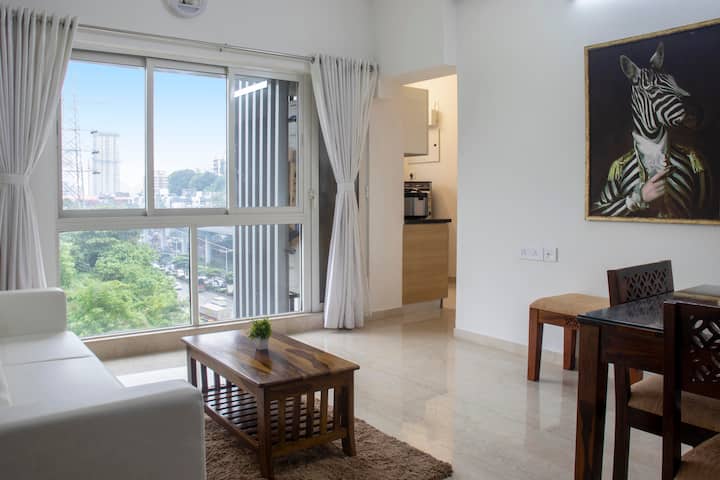 2 Bhk Modern Living Apartment In Malad - Mumbai