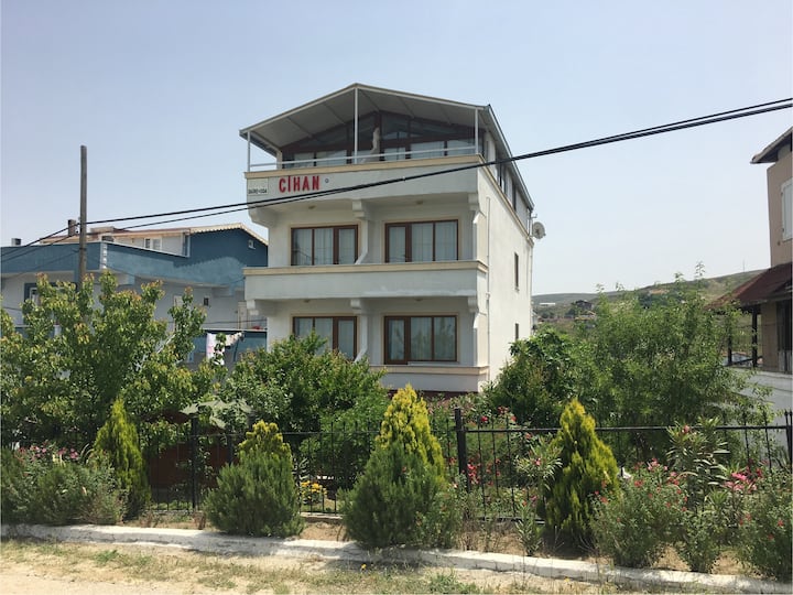 Avşa Adası Nda Denize Sıfır 4 Yataklı Stüdyo Daire - Avşa Adası