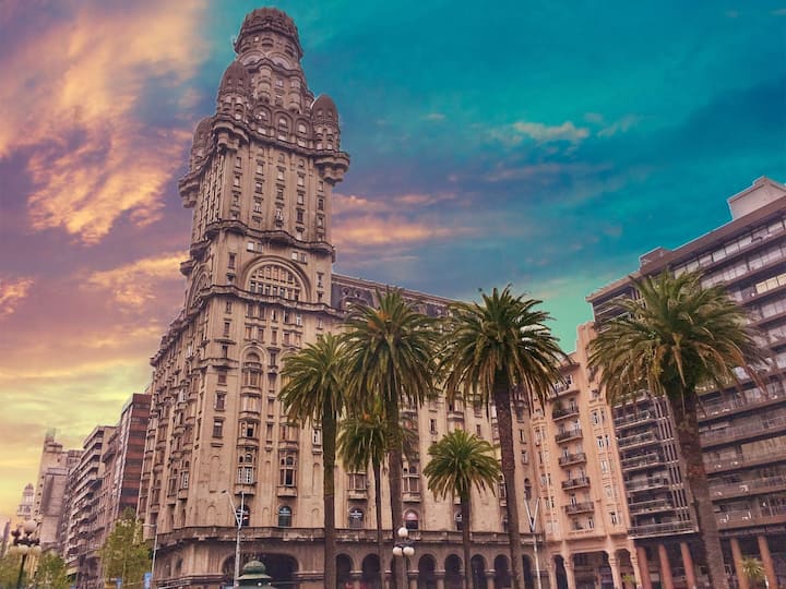 Apartamento En El Palacio Salvo - Montevideo