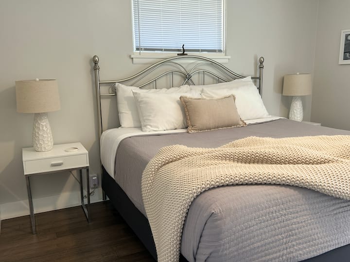Bay Town Studio - Traverse City, MI