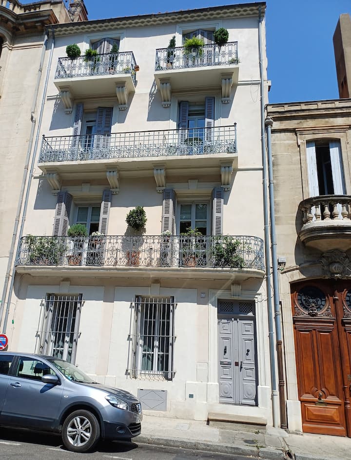 Les Poètes - Logement Entier Avec Parking Sécurisé - Béziers