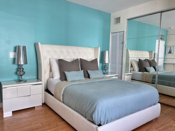 Sunny Large & Cosy Studio @ South Beach - Miami Beach